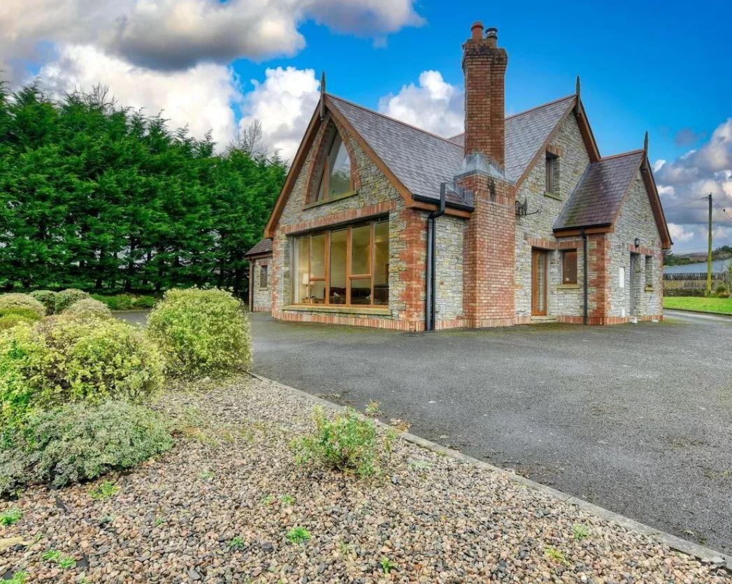 Have a look inside this beautiful Donegal Town property - Page 2 of 35 ...