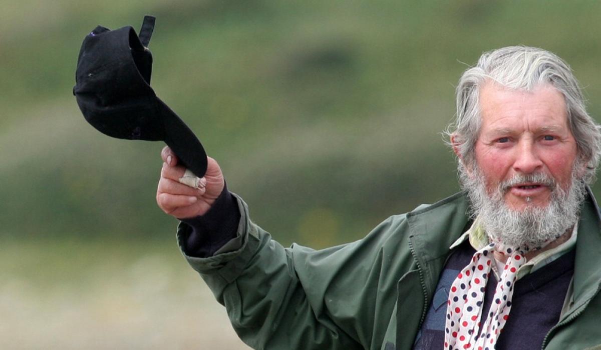 Huge sadness at death of Ballyshannon legend Tommy Fingers Gallagher ...