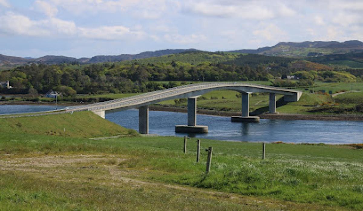 High winds see Harry Blaney Bridge closed to high-sided vehicles ...