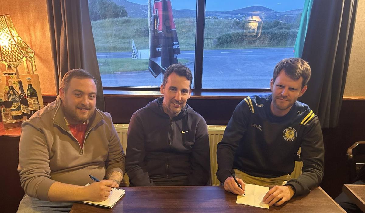 Chris Carr to remain Cranford United manager for the upcoming season ...