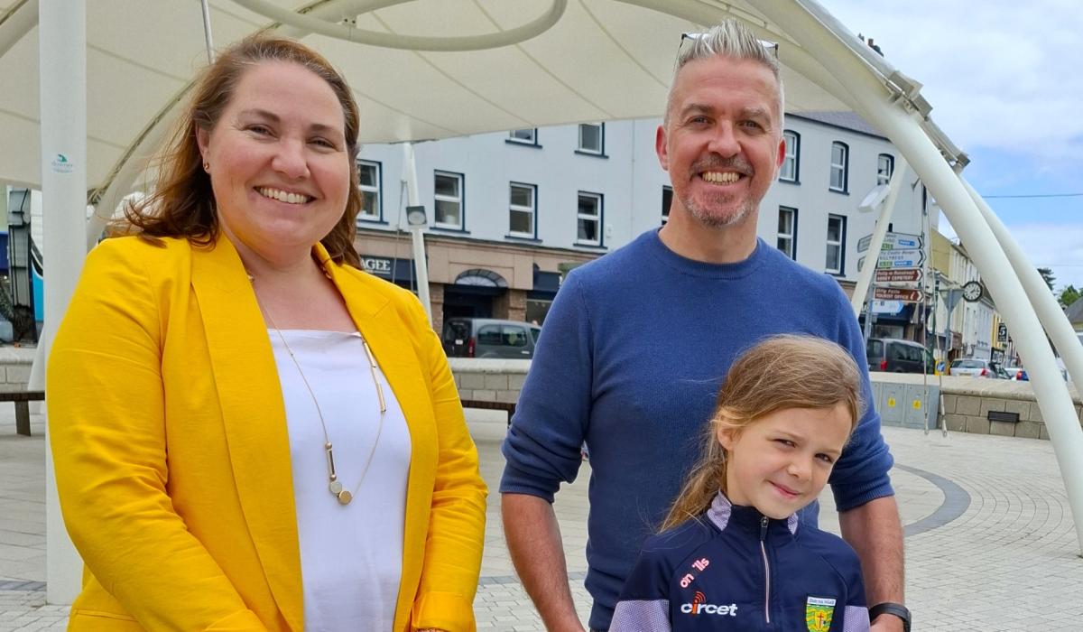 In Pictures: Out and about on the Diamond in Donegal Town - Page 1 of ...