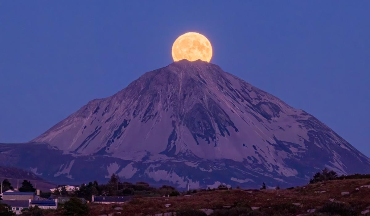 How an iconic shot of Errigal was perfectly captured after three years ...