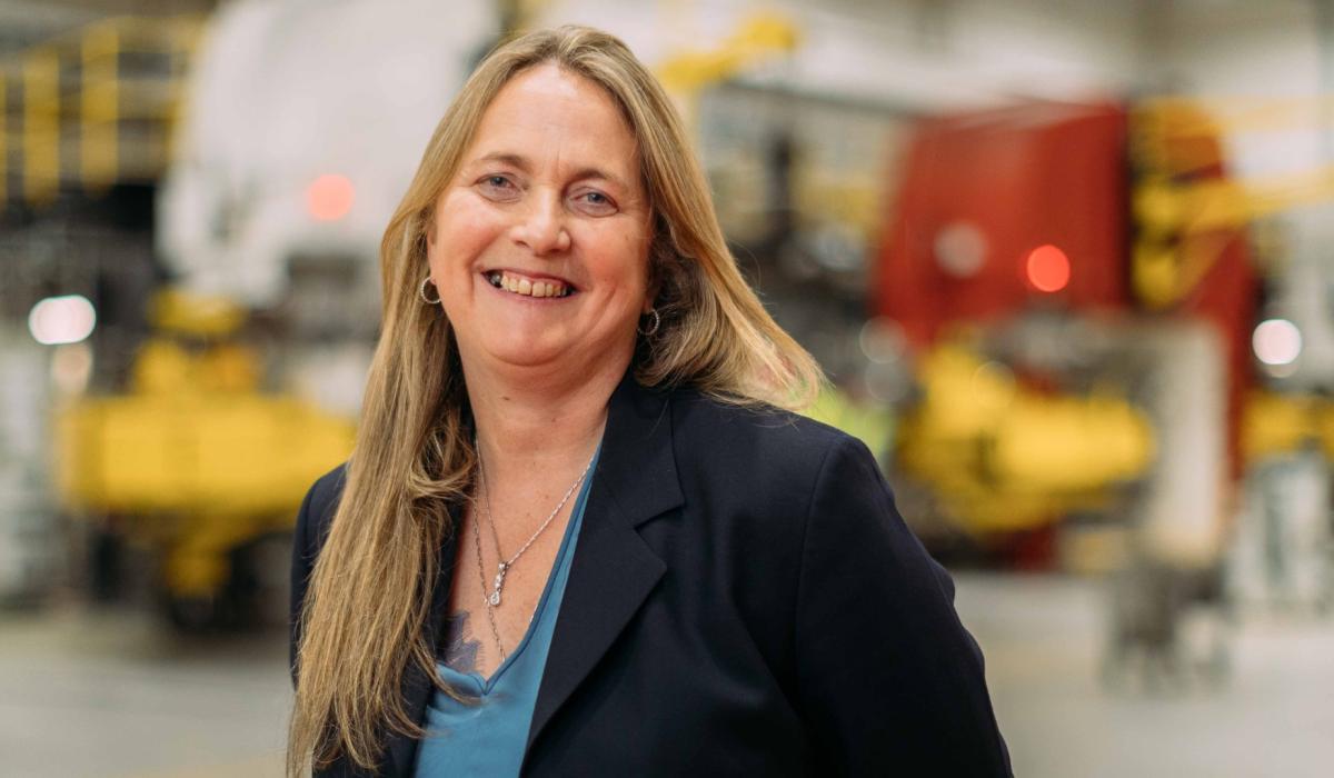 Leading the worldwide Element Six team does not phase Bundoran's ...