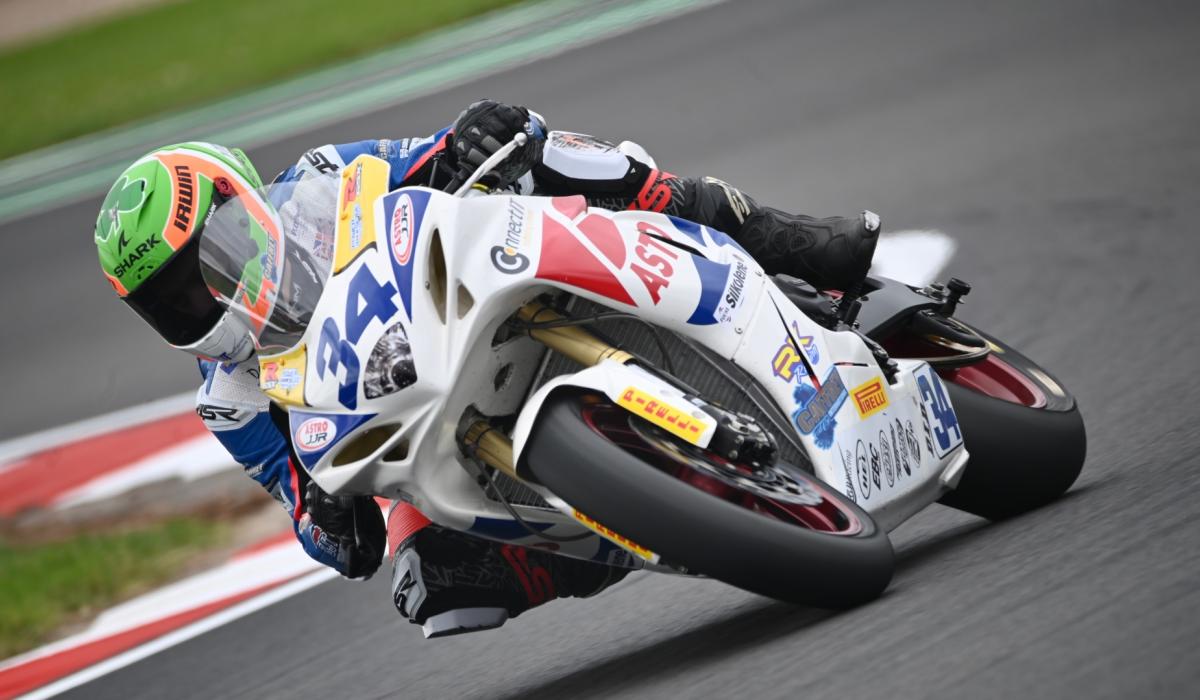Rhys Irwin claims victory at Knockhill in British Superbike Supersport ...