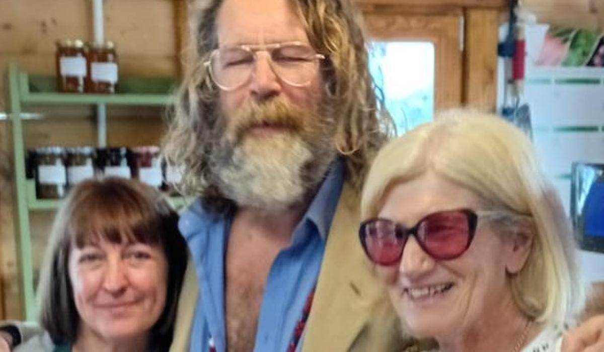 Raphoe’s Ballyholey Farm Shop visited by Hothouse Flowers singer Liam Ó ...