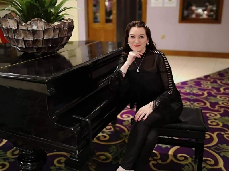 Donegal singer wins international music award and received eight ...