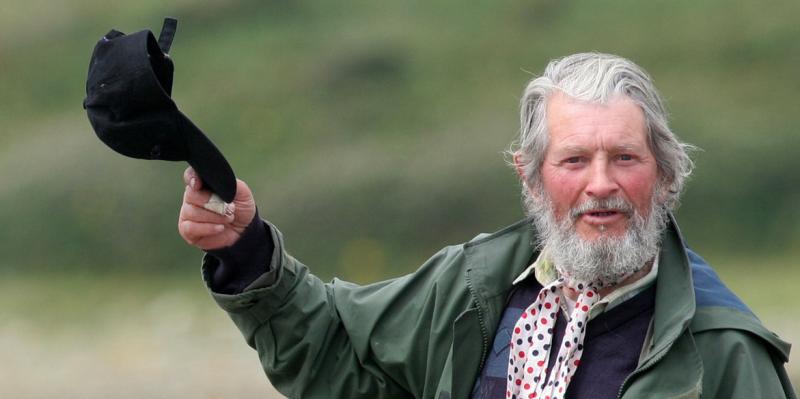 Huge sadness at death of Ballyshannon legend Tommy Fingers Gallagher ...