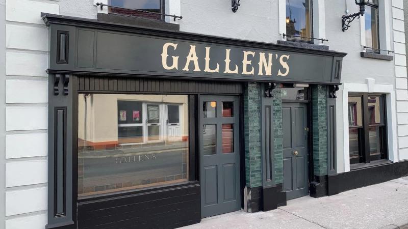 Well-wishes galore as Gallen's Bar opens its doors in Ballybofey ...