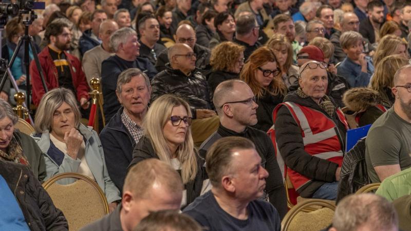 ‘Powerful message’ sent as 1,200 people attend defective blocks meeting ...