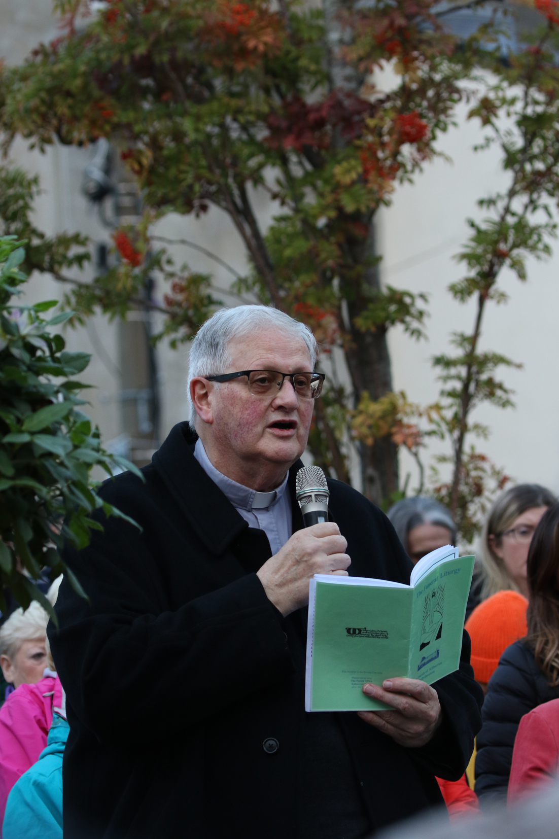 Ballyshannon vigil reflects on Creeslough tragedy - Donegal Live